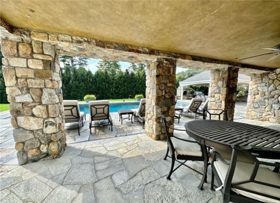 Luxurious Connecticut Residence: Elegance and Craftsmanship Await at $2 ...