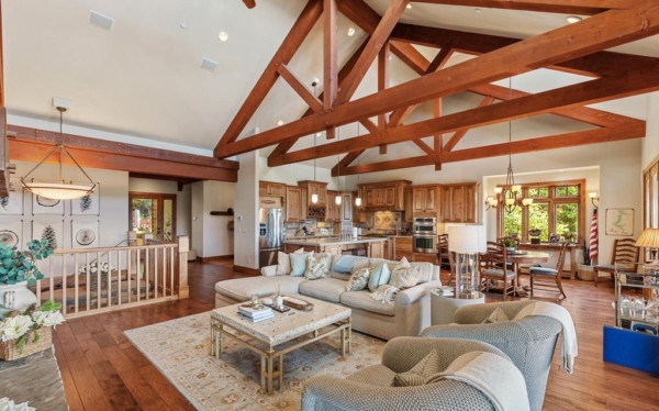 Luxurious Lakeside Living: Custom Home at Gozzer Ranch Golf and Lake ...