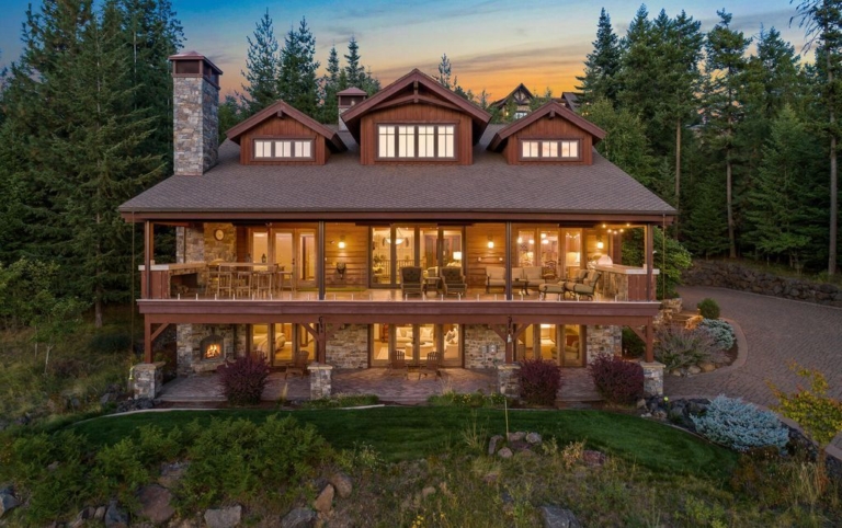 Luxurious Lakeside Living: Custom Home at Gozzer Ranch Golf and Lake ...