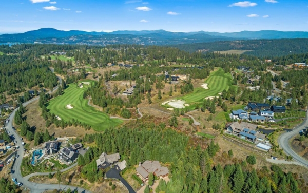 Luxurious Lakeside Living: Custom Home at Gozzer Ranch Golf and Lake ...