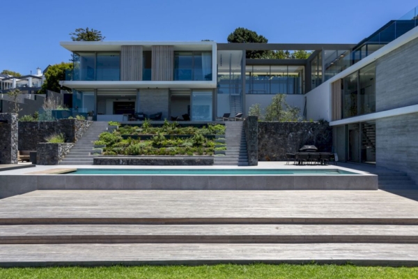 VG 5 House with Remarkable Design by GSQUARED Architects