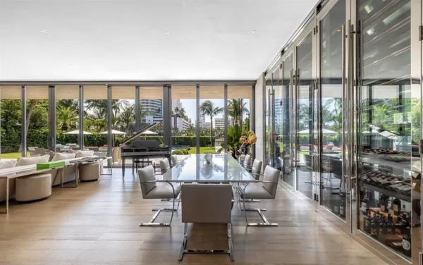 A Rare $40 Million Retreat of Luxury Living and Tranquility on Coveted ...