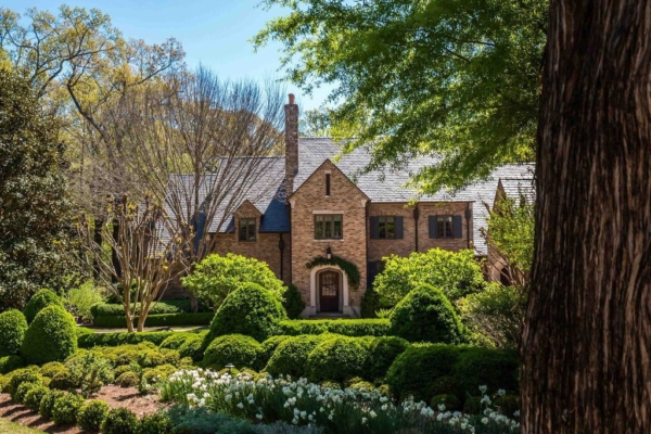 Enoch & Akers Unveil Tennessee's Architectural Marvel: Seeking $3.9 ...