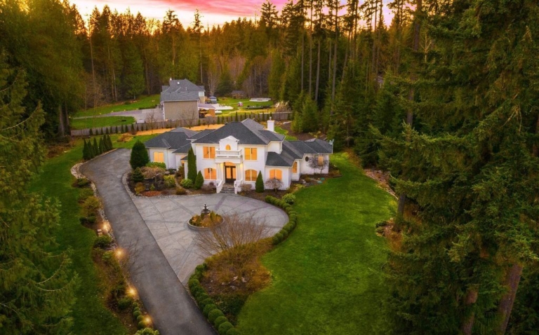 French Renaissance Opulence: A $2.6 Million Masterpiece of Elegance in ...