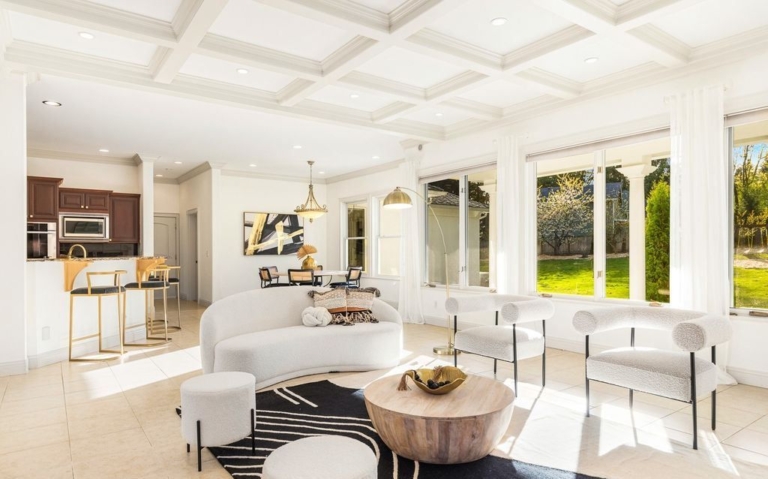 French Renaissance Opulence: A $2.6 Million Masterpiece of Elegance in ...