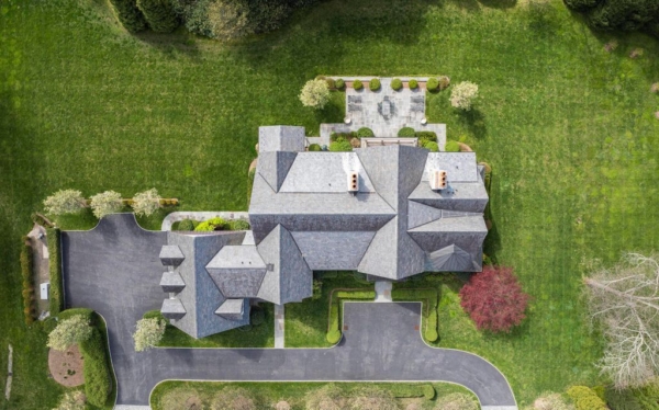 Unmatched Grandeur and Sophistication at this Exquisite Manor Offered ...