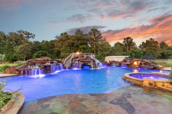 Circle O Farm: 42+ Acres with Modern Luxury Ranch in Texas Listed at ...