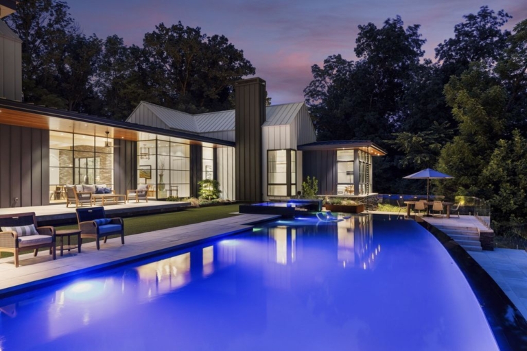 Majestic Ridgetop Estate Nestled on 80 Acres in Tennessee Listed for ...