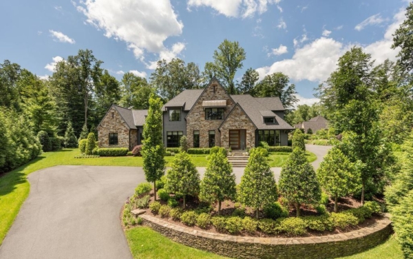 Modern Tudor Estate in Langley Forest, Virginia: A Blend of Opulence ...