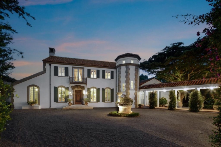 Opulent $16 Million Estate in the Desirable Bridle Path Enclave of the ...