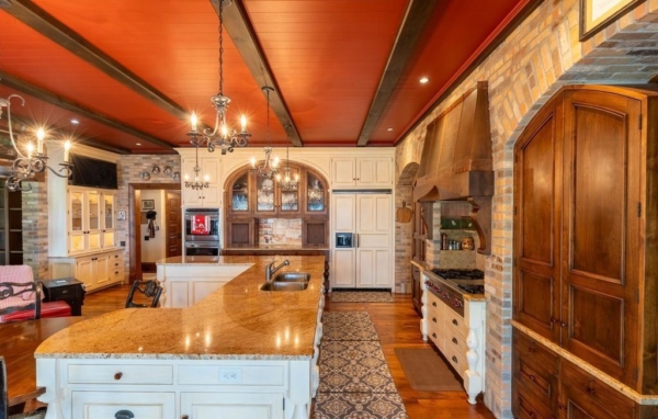 Tuscan-Inspired Mansion with Expansive Views Hits the Market in ...