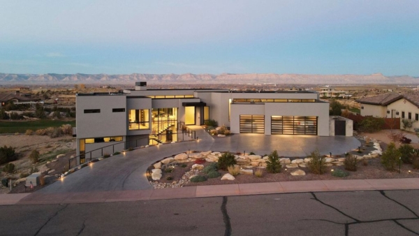 DeSantis House by Soloway Designs Architecture + Interiors