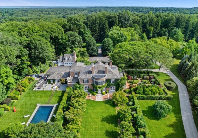 Parish Hadley Perfection: Elegance and Exclusivity in Connecticut's ...