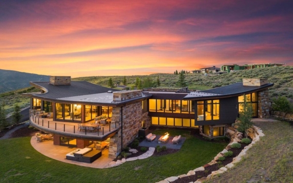 Promontory Estate: A Testament to Opulence, Amenities, and ...