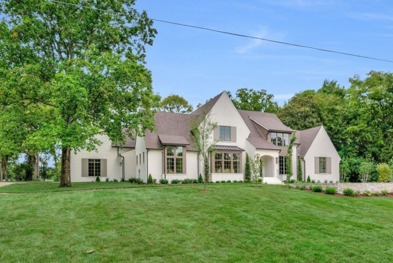 Tennessee Elegance: $5.5 Million New Construction Home with Tranquil ...