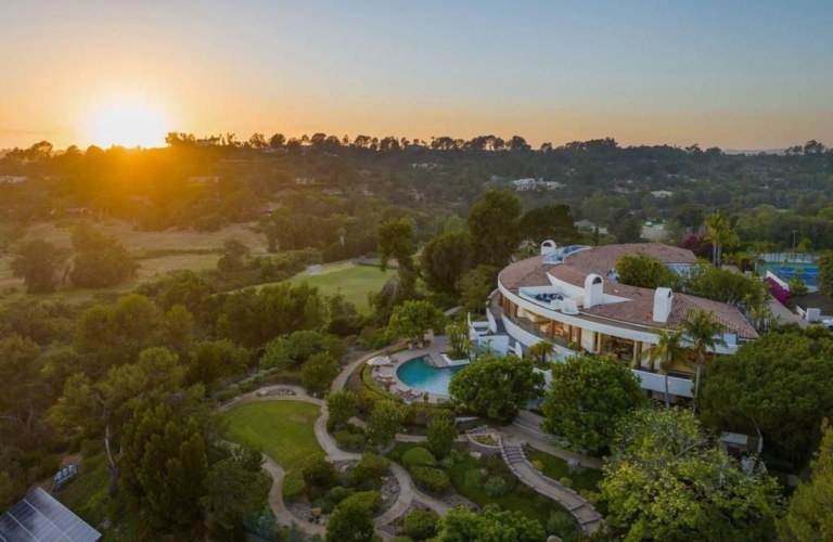 Magnificent 7-Acre Architectural Masterpiece by Weir Brothers in ...