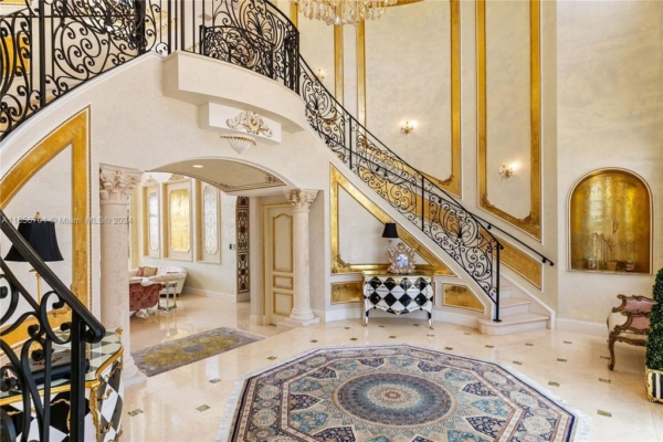Exquisite $7.3 Million French-Renaissance Estate in Windmill Reserve ...
