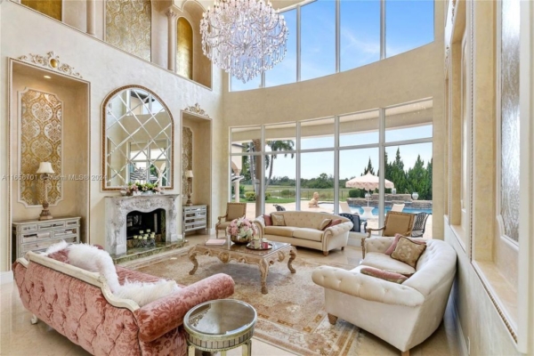 Exquisite $7.3 Million French-Renaissance Estate in Windmill Reserve ...