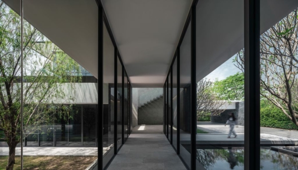 Layup House in Thailand by Ayutt and Associates design