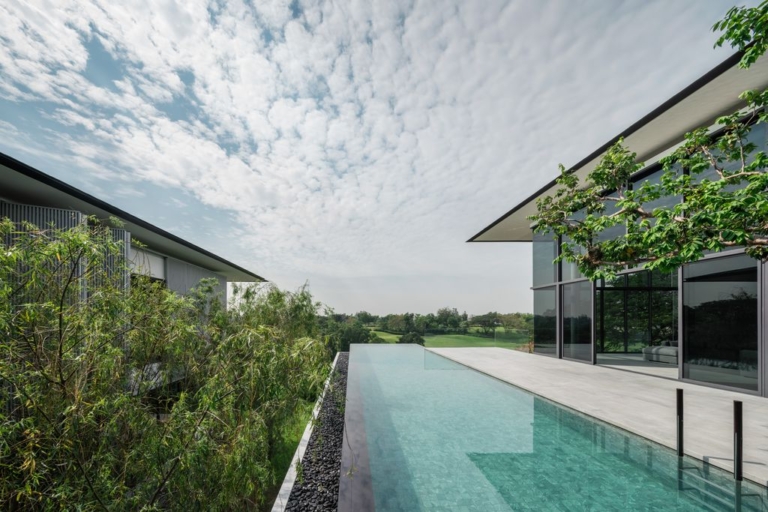 Layup House in Thailand by Ayutt and Associates design