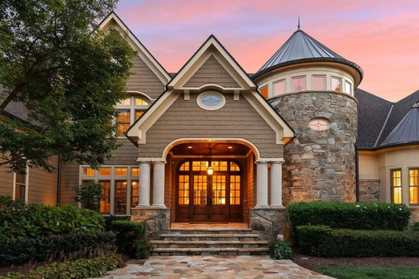 Luxury & Elegance in North Carolina: Custom Home by Christopher Phelps ...