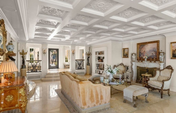 California’s Crown Jewel: La Jolla’s Iconic Sand Castle Estate with ...