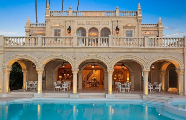 California’s Crown Jewel: La Jolla’s Iconic Sand Castle Estate with ...