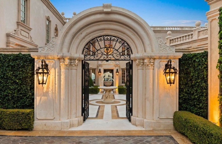California’s Crown Jewel: La Jolla’s Iconic Sand Castle Estate with ...