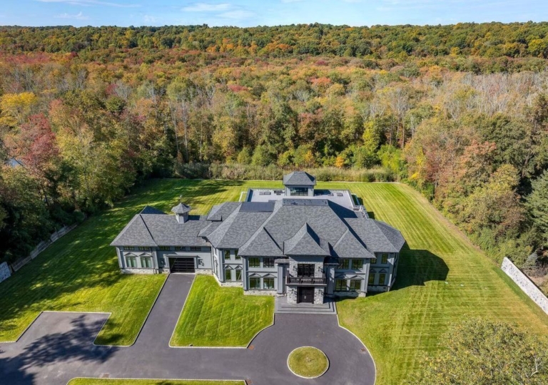Connecticut Custom-Built Luxury Residence with Cutting-Edge Smart Home ...