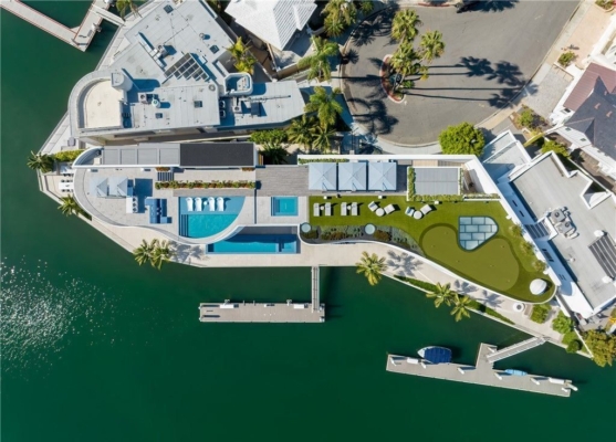 Iconic Masterpiece at 'The Point' Offering Unobstructed, Panoramic ...