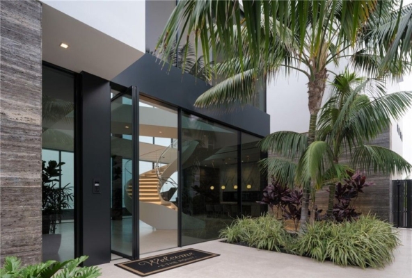 Iconic Masterpiece at 'The Point' Offering Unobstructed, Panoramic ...