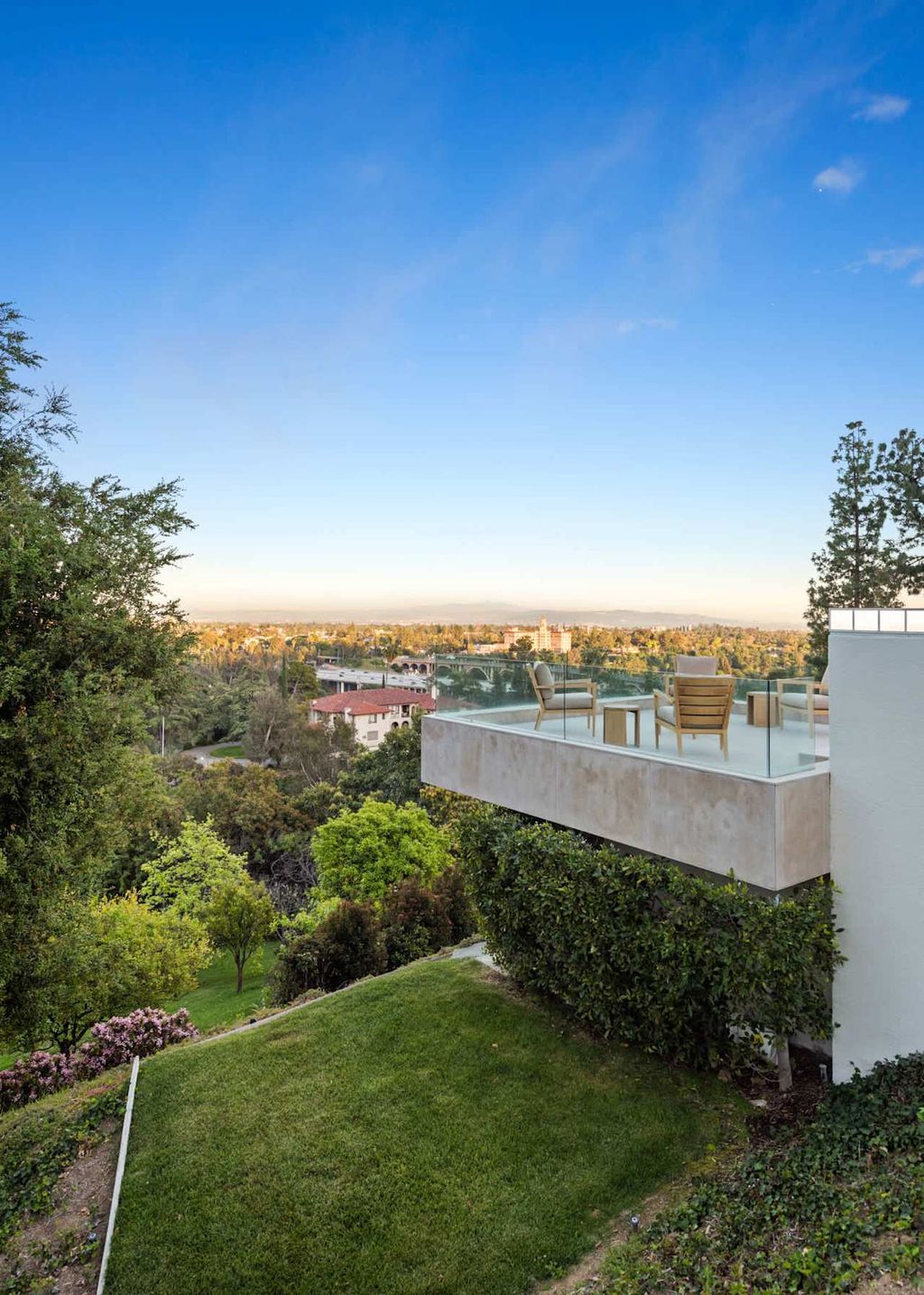 Stunning Estate Designed by Iconic Buff & Hensman in California, Listed ...