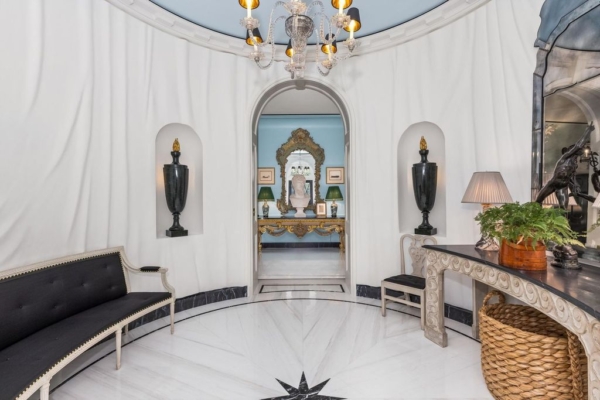 49 Million One Of A Kind Estate On Palm Beachs Prestigious Billionaires Row