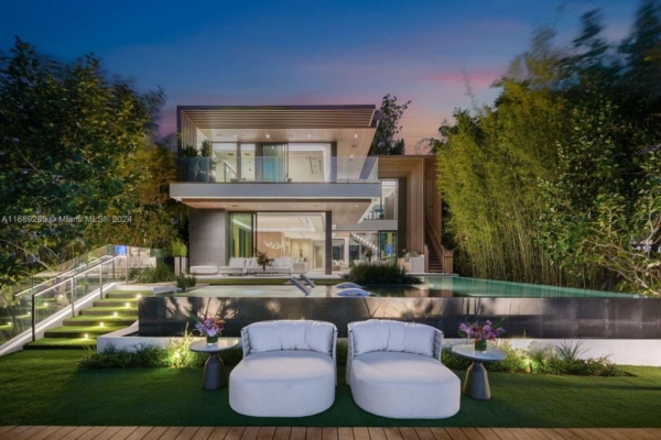 Maison Rive Gauche Waterfront Estate in Miami Beach Listed for $33 Million