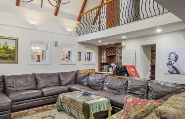 Connecticut’s Hidden Gem: Stunning Tudor Mansion Asks $2,499,000