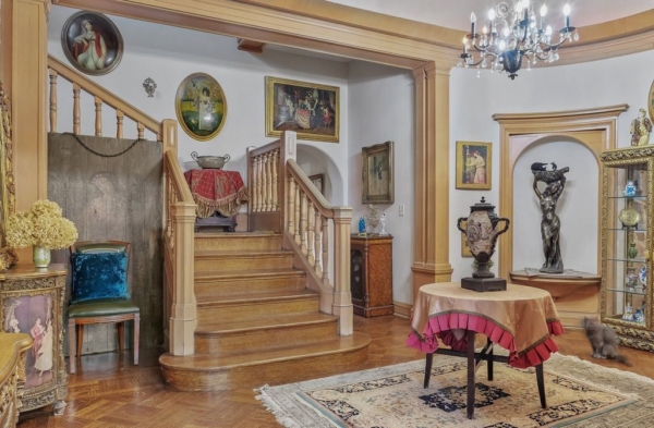 Connecticut’s Hidden Gem: Stunning Tudor Mansion Asks $2,499,000
