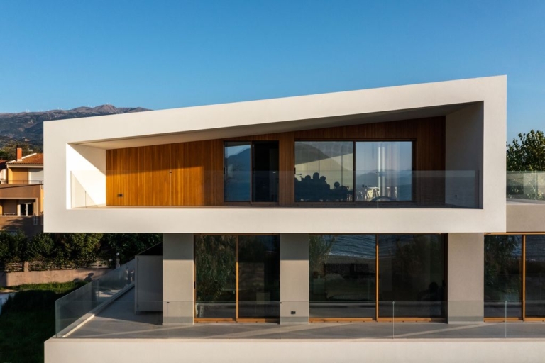 Bengalis House, Contemporary Traditional Bungalows by Façade