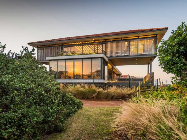 Izinga House 2, Multi-Layered Masterpiece by Bloc Architects