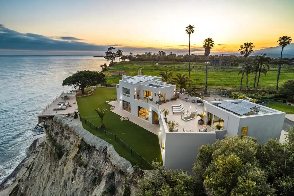 5293 Shoreline Dr: Stunning $12.5M Oceanfront Estate With 11± Acres and ...