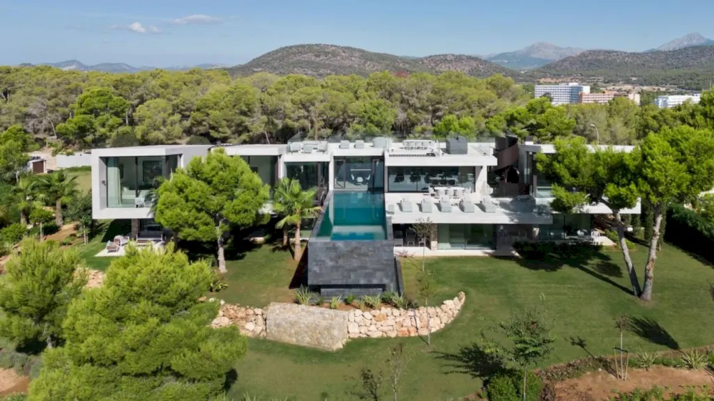 BDP-18011 House by Palomino Arquitectos, A Harmonious Blend of Balearic ...