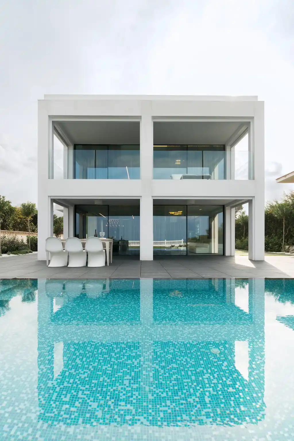 Mirma House by Carles Faus Arquitectura, A Harmonious Dialogue Between ...