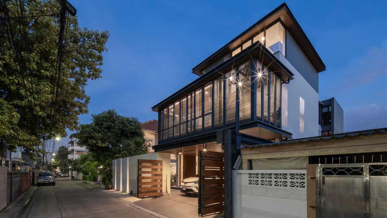 Sift House in Bangkok by JI+TA Architect, A Layered Sanctuary Amidst the City’s Chaos