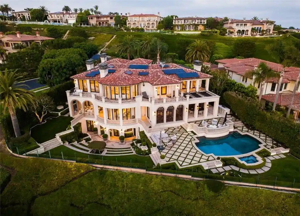 A Breathtaking Architectural Masterpiece at 22 Pelican Crest Dr ...