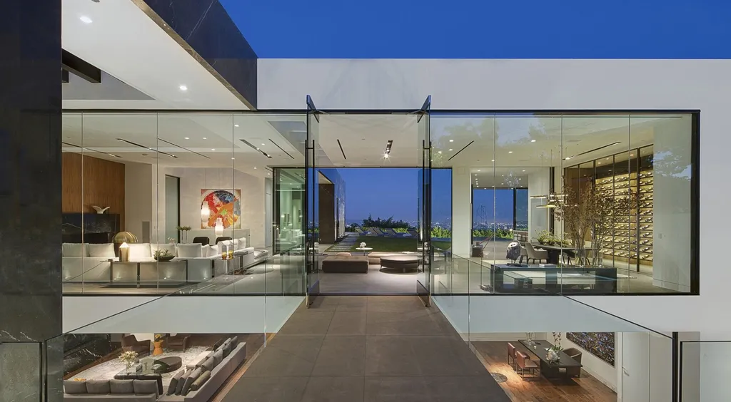 T-1 House by McClean Design, A Sculpted Sanctuary Above the City Lights ...
