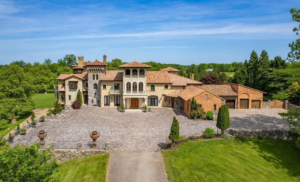 13320 Signal Tree Ln Showcases an Extraordinary 10-Acre Potomac Tuscany ...